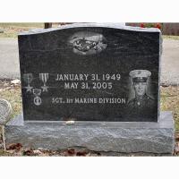 China Hand Carved Black Granite Tombstone Monument with Flower Carvings City Square Edition for sale