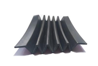 China Waterproof Expansion Joint Strips EPDM Chemicals Resistant For Bridges And Road Pavement for sale