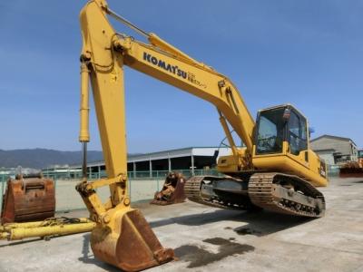 China 20 Ton Second Hand Komatsu Excavator PC200 - 8 With 0.9m3 Bucket Capacity for sale