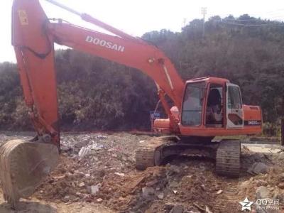 China Long Reach Used Doosan Excavator DH220LC - 7 Year 2009 Original Paint Color for sale