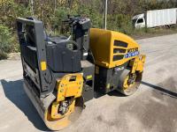 China 3 Ton Vibration Second Hand Road Roller , Used SDLG RD730 Vibrating Roller Compactor For Heavy Equipment  for sale