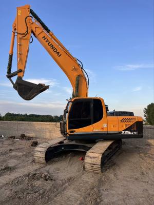 China 22 Ton Second Hand Hyundai R225 Crawler Excavator Used 112 KW Engine Power And 1.05 M3 Bucket Capacity for sale