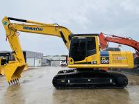 China Second Hand Komatsu PC220-8 Crawer Excavator Japan Made 22 Ton Digger PC220-7 PC200-8 for sale