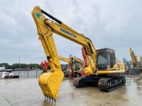 China Second Hand Komatsu PC220-8 Crawer Excavator Japan Made 22 Ton Digger PC220-7 PC200-8 for sale