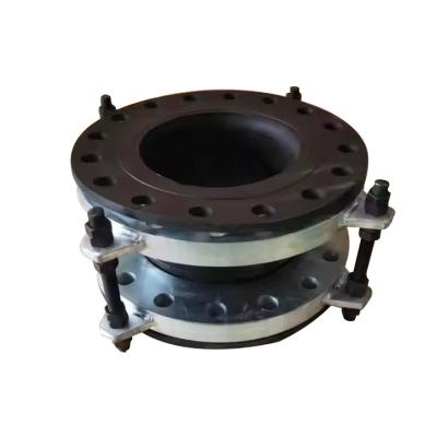 China JIS Standard 200mm Galvanized Flange Fully Sealed Rubber Expansion Joint with 8.8 Grade Bolts - 1.6 MPa Working Pressure for sale