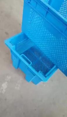 China Cheap stacked and nested plastic container box for meat and fish for sale