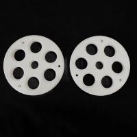 China 95% Alumina Ceramic Plate 10.7 Gpa Hardness 1300C Heat Resistant Perforated Al2o3 Plate for sale