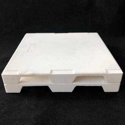 China Corundum Mullite Ceramic Kiln Furniture Burning Plate 300x300x20mm for sale