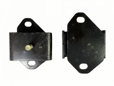 China Reinforced Steel Frame Engine Mount Foton Aumark CTX 493 Right L0101020016A0 for Foton Truck for sale