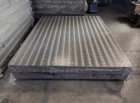 China CE Certified D16 Cast Iron Welding Table and Fixture for sale