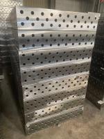 China Modular D28 welding fixture table compatible with all major brand clamping tool systems for sale