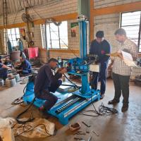 China 1300mm Side Seam Welding Machine Six Axis Rotating Torch For Steel Pipes for sale