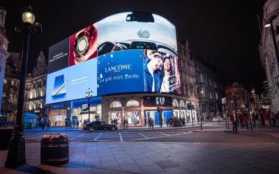 China P3 Outdoor LED Video Wall Display - 3000cd/m² Brightness, 3840Hz Refresh Rate, Wall Mounted Installation for sale