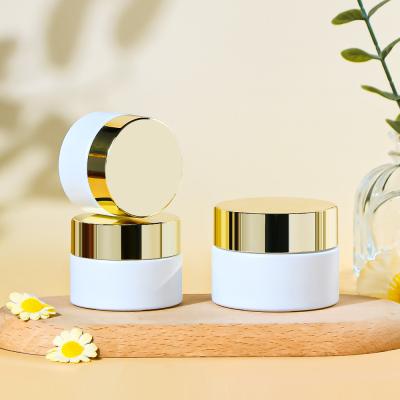 China Eco-Friendly Cosmetic Glass Cream Jars Luxe Glass Wide Mouth Design for sale