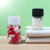 China Transparent PET Cosmetic Sample Bottle with Screw Cap Seal in Customizable Sizes for Mini Cosmetic Containers for sale