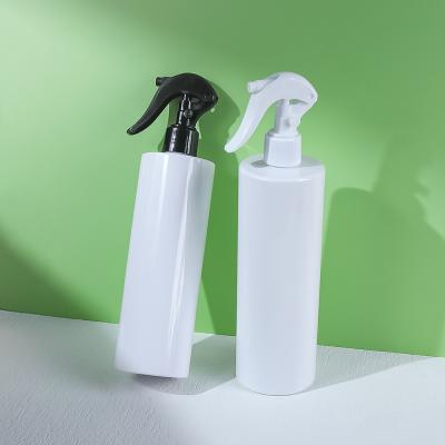 China Refillable Chemical Resistant PET Spray Bottle with Fine Mist Spray for Alcohol-Based Hand Sanitizer for sale