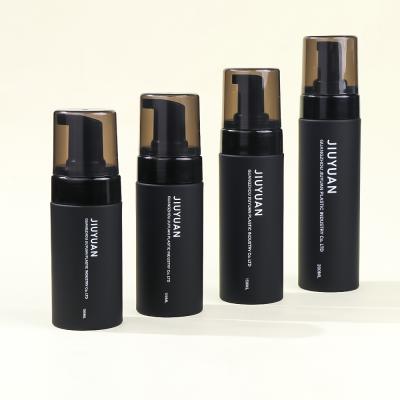 China Customizable Leakproof Refillable Foam Pump Bottle for Skincare and Personal Care Brands for sale