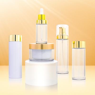 China Premium Thick-Wall Plastic Cosmetic Bottle Sets with Leak-Proof Seals and Luxury Metallic Accents for Skincare Packaging for sale