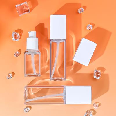 China Thick Wall Cosmetic Bottle with PETG Material and Customizable Colors for Luxury Skincare Packaging for sale