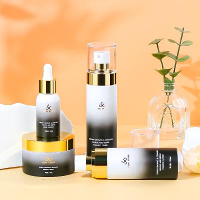 China White & Black Gradient PET Cosmetic Bottle Set - BPA-Free Refillable Skincare Packaging for Lotion, Serum & Toner for sale