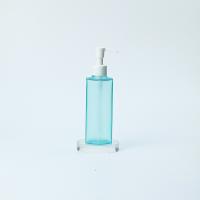 China Recyclable Material Hand Wash Bottle with Hygienic Pump Dispenser and Customizable Colors for Liquid Soap for sale