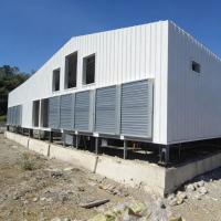 China Reliable and Modern Chicken House for Business Use with Q355 Steel Frame for sale