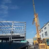 China Spacious Industrial Parks Steel Structure Construction Ideal for Heavy and Light Industries for sale