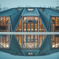 China Premium Industrial Zones Steel Building with Custom Layout and Strong Framework for sale