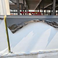 China Steel Structure Building Cars Showrooms with Ventilation and Comfortable Environment for sale