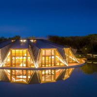China Premium Spacious Steel Showrooms for Modern Retail Needs for sale