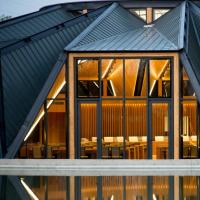 China Contemporary Steel Event Venue Offering Spacious and Flexible Interior Layouts for sale