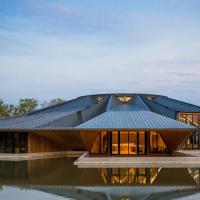China Heavy Duty Steel Sports Complex Built for High Traffic Public Usage for sale