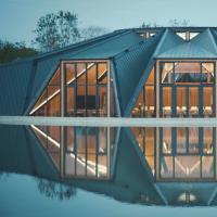 China Heavy Duty Steel Sports Complex Built for High Traffic Public Usage for sale