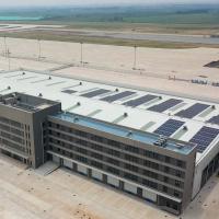 China Prefabricated Steel Structure Parking Shelter with Durable Weather Resistant Roof for sale