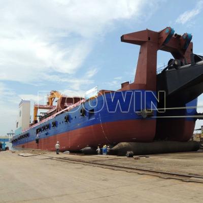 China Black Heavy Lifting Airbags , Inflatable Marine Rubber Airbags For Vessel Upslip / Landing for sale