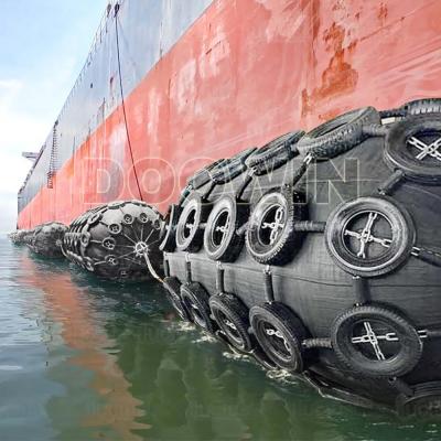 China 50kPa Pneumatic Rubber Fenders 3.3x6.5m 3015kN For Marine Berthing for sale