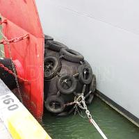 China Lightweight Pneumatic Rubber Fenders 0.5m-4.5m Yokohama Fender for sale