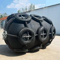 China ISO17357 Hydro Pneumatic Fender 1m-9m Yokohama Rubber Fender With Chain Net for sale