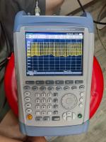 China Rohde & Schwarz R&S FSH8 8 GHz Handheld RF Spectrum Analyzer 9 kHz to 8 GHz for sale