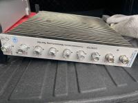 China Rohde & Schwarz CMW100 K03 4 GHz 8-Port RF Communications Test Set with 70 MHz-4 GHz Range and <50 µs Switching for sale