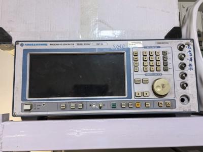 China Rohde & Schwarz SMP04 40 GHz Microwave Signal Generator with -110 dBm to +13 dBm Output Range and Low Phase Noise for sale