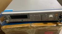 China Rohde & Schwarz SMR40 40 GHz Microwave Signal Generator with -110 dBm to +13 dBm Output Range for sale