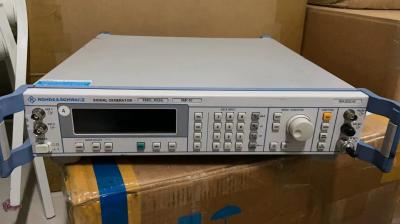 China Rohde & Schwarz SMR40 40 GHz Microwave Signal Generator with -110 dBm to +13 dBm Output Range for sale