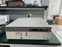 China HP Agilent 83712B RF Signal Generator 10 MHz to 20 GHz with -80 dBc/Hz Phase Noise and +13 dBm Output Power for sale
