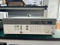 China HP Agilent 83712B RF Signal Generator 10 MHz to 20 GHz with -80 dBc/Hz Phase Noise and +13 dBm Output Power for sale
