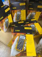China Fluke 115/115C True-RMS Digital Multimeter 600V 10A 6000 Count Backlit LCD CAT III Safety for sale