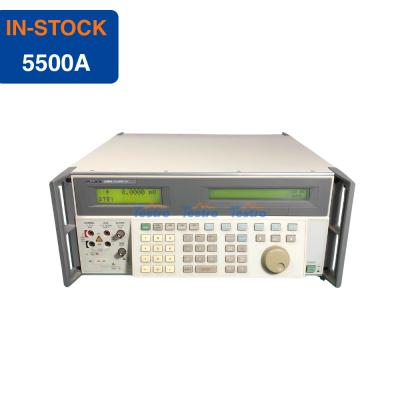 China Fluke 5500A Multifunction Calibrator with 50 ppm DC Accuracy, ±1020 V / 11 A Range and 5500A/LEADS Accessory Kit for sale