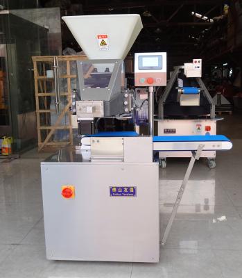 China Intelligent CNC Dough Dividing Machine 5700 P/H 380V Commercial Dough Divider 100-760g for sale