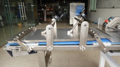 China Dual Capacity Bread Shaping Machine 200kg 330mm Bread Forming Device 0.75kW 380V for sale