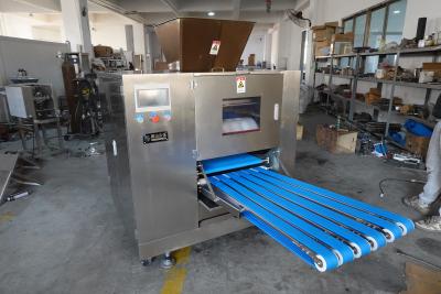 China Hygienic Dough Divider and Rounder 20g to 200g 10800 pcs/h Automatic Dough Ball Machine for sale